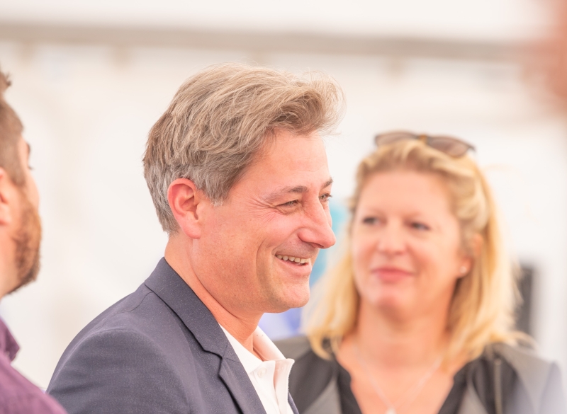 Softica revisite sa gamme intérieure de portes automatiques ...